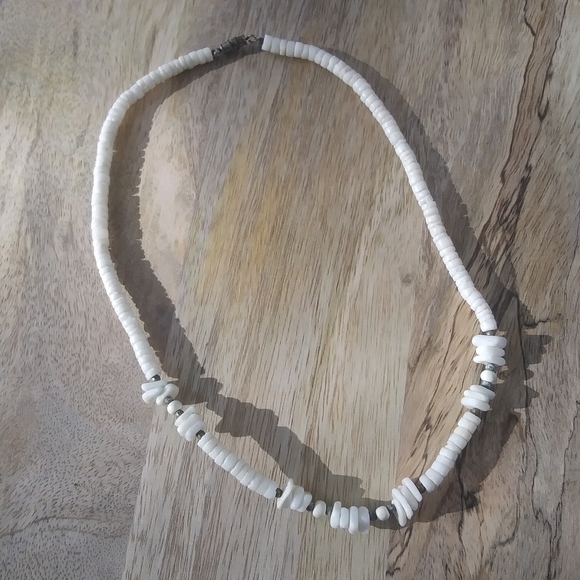 Vintage | Jewelry | Vintage Puka Shell Necklace White | Poshmark